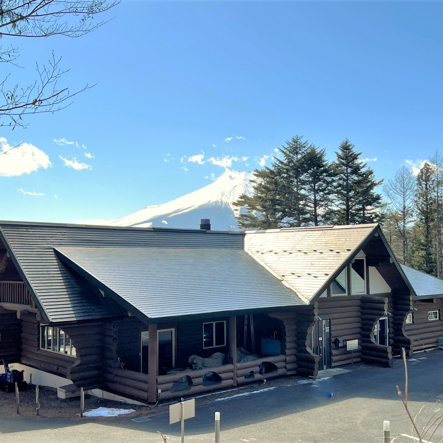 Bellbottom Studios – 富士山を望むリゾート滞在型音楽スタジオ