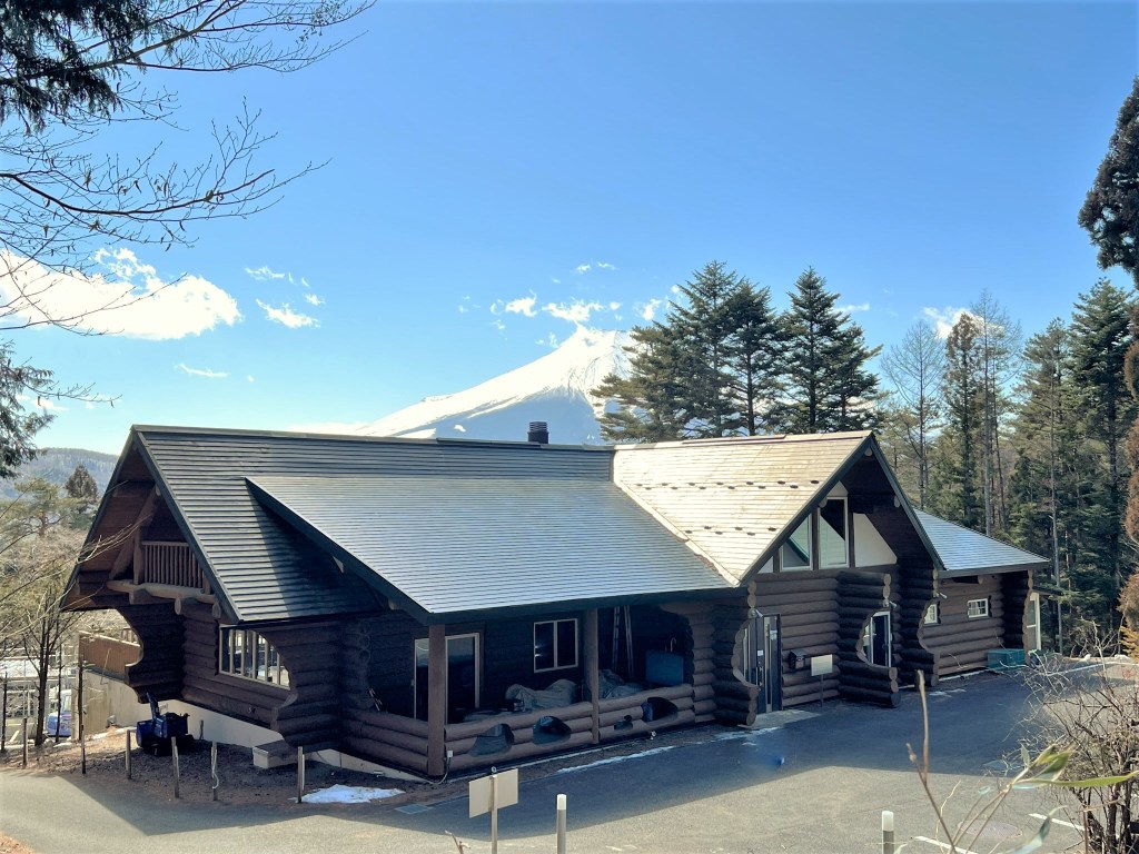 Bellbottom Studios – 富士山を望むリゾート滞在型音楽スタジオ