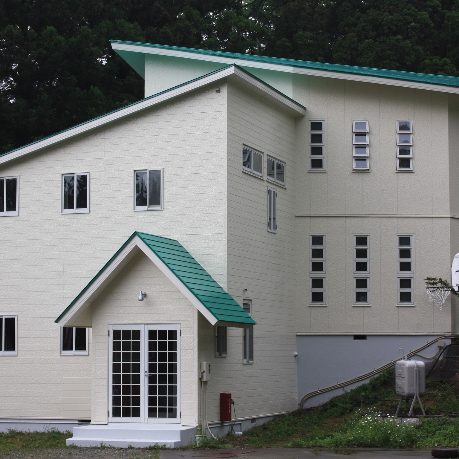 Bellbottom Studios – 富士山を望むリゾート滞在型音楽スタジオ