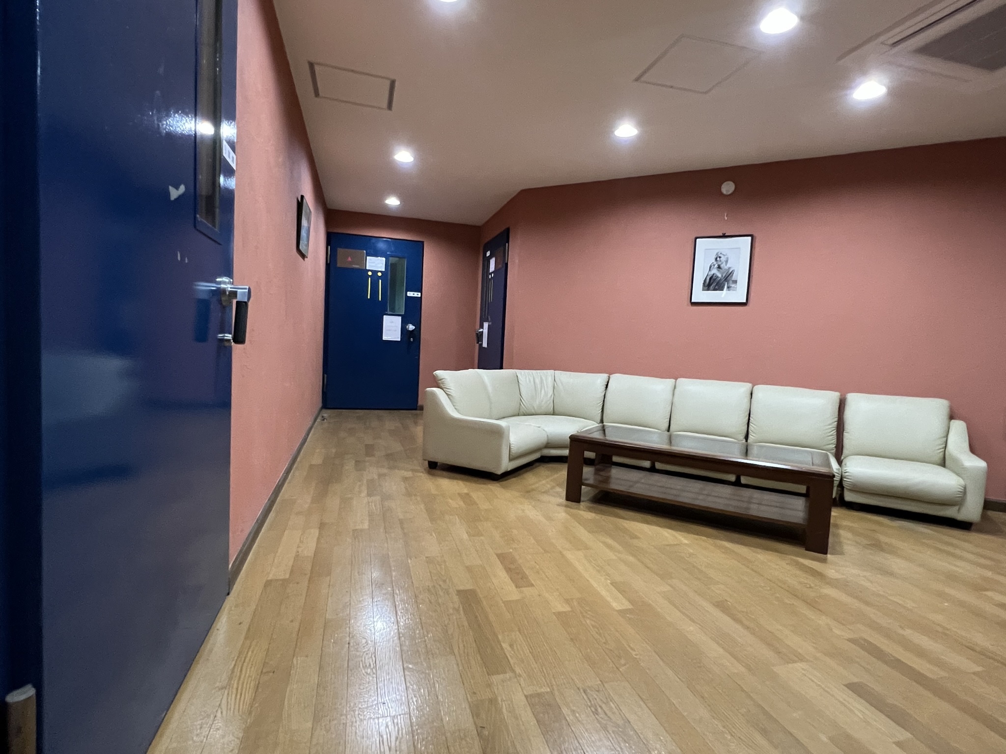 Studios – Bellbottom Studios